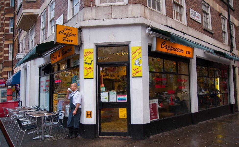 Cafe culture: The survival of the traditional British 'caff' - BBC News