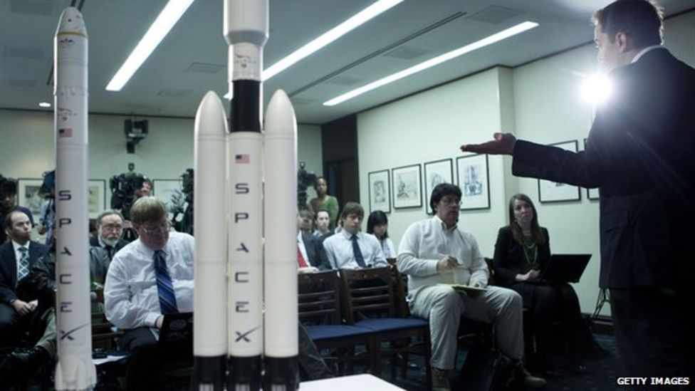 SpaceX gets $1bn from Google and Fidelity - BBC News