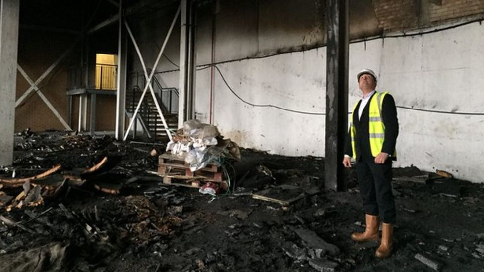 Corby car park fire: Work starts to repair building - BBC News