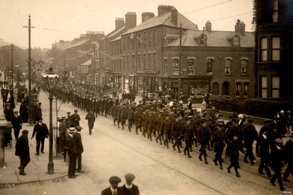 Ireland's Great War: Photos of Belfast soldiers marching to battle ...