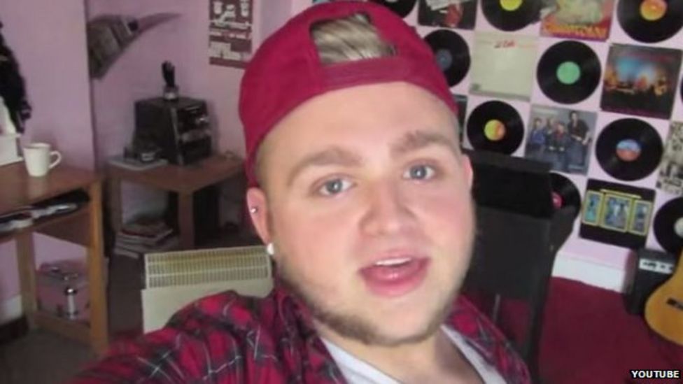 The new breed of 'vloggers' here to challenge people - BBC News