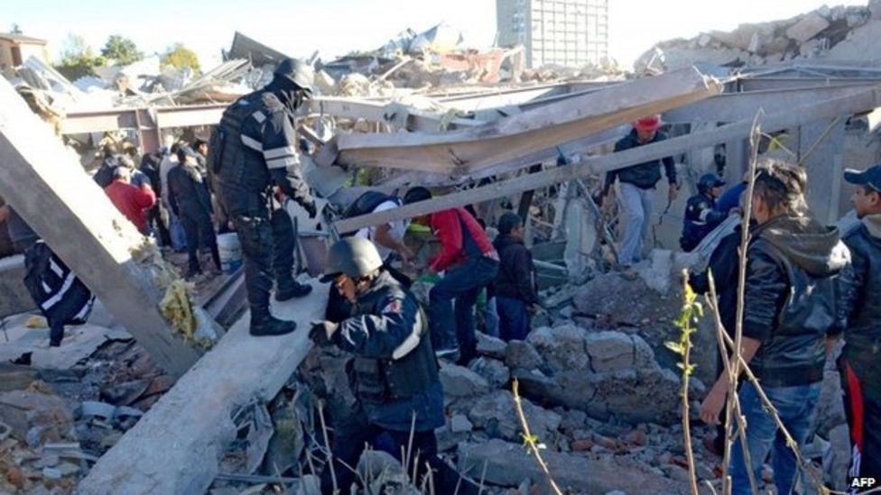 Mexico City gas truck explodes near maternity hospital - BBC News