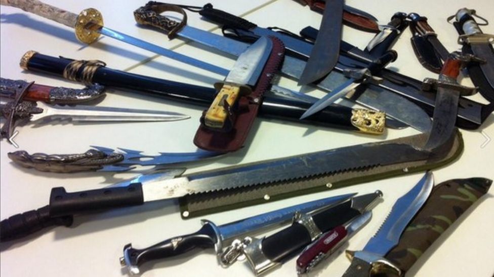 Greater Manchester Police launch 'bin the blade' knife amnesty - BBC News