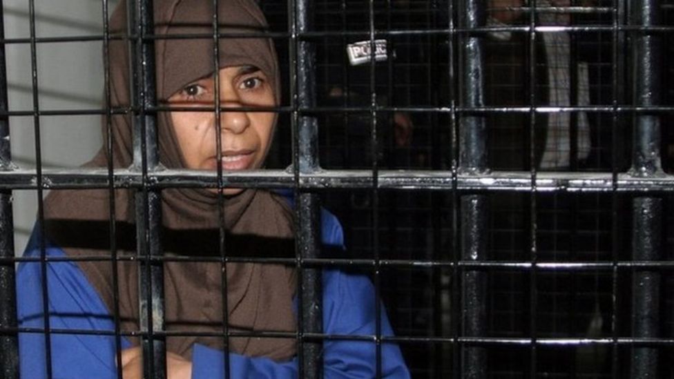 Fox News explains why it showed Jordan pilot video - BBC News