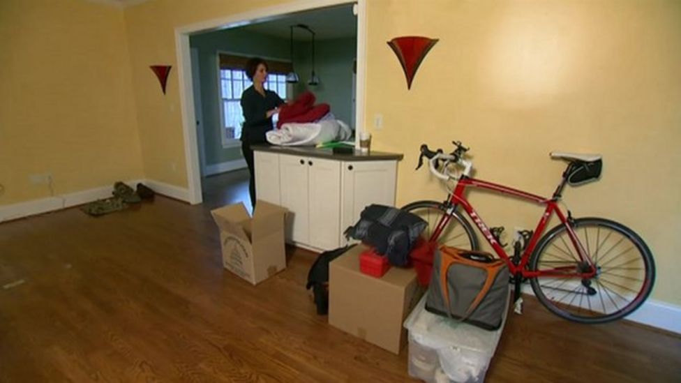The stuff paradox: Dealing with clutter in the US - BBC News