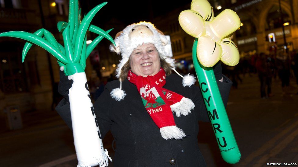 Fan-tastic: Cardiff gets in the mood as the Six Nations kicks-off - BBC ...