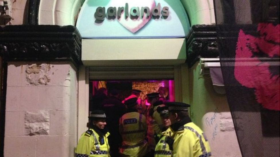 Garlands nightclub closed by police after drugs raid - BBC News