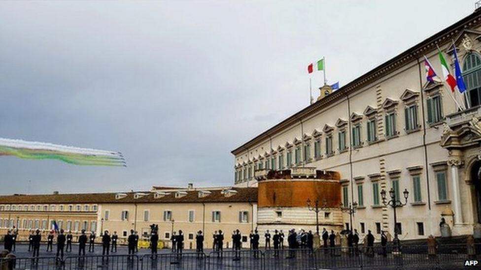 Italy: President opens palace to daily visitors - BBC News