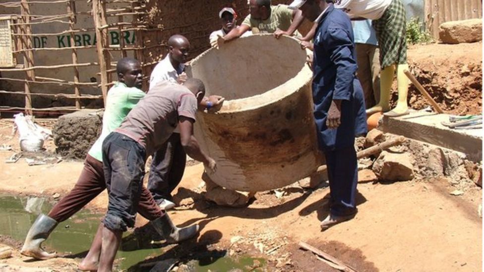 Kenya's Kibera slum gets a revamp - BBC News