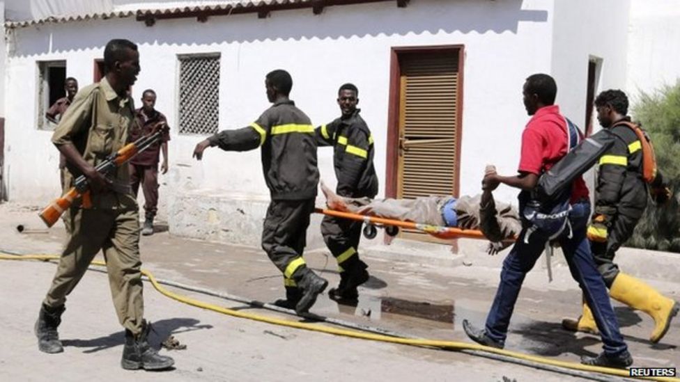 Somali capital Mogadishu hit by double explosions at hotel - BBC News
