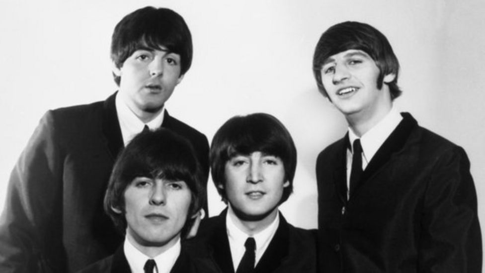 Plaque for Beatles manager Brian Epstein unveiled in Liverpool - BBC News