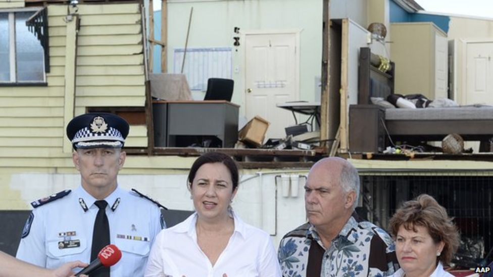 Australia storms: Army deployed in massive clean-up - BBC News