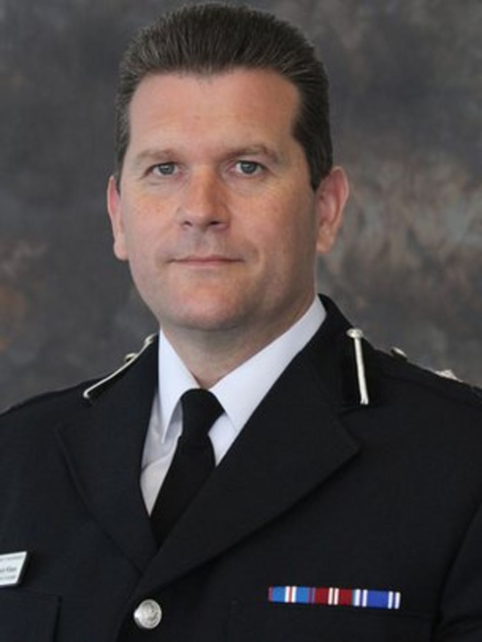 Suffolk Police chief constable on extended sick leave - BBC News
