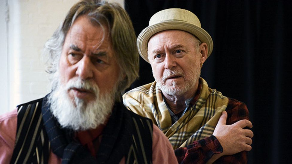 Barrie Rutter on giving King Lear a Yorkshire accent - BBC News