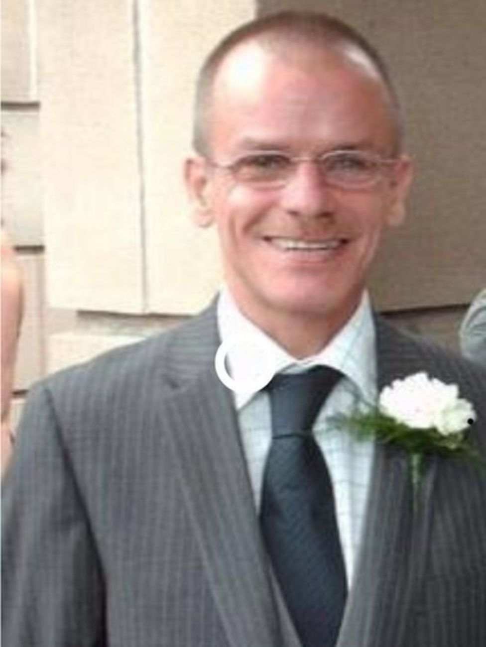 George Gray murder: Alan Irvine jailed for 12 years - BBC News