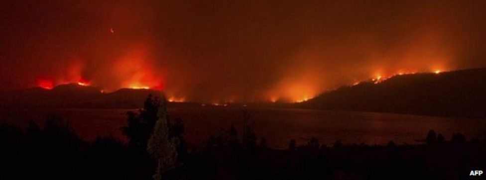 Argentina fire chief sacked over Patagonia blaze - BBC News