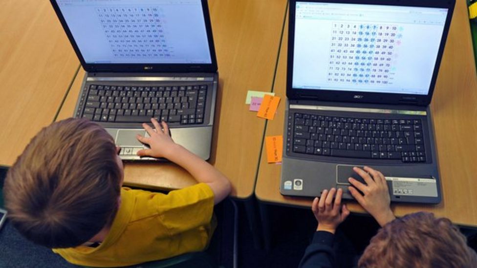 Gaming can help with kids' schoolwork, study suggests - BBC Newsround