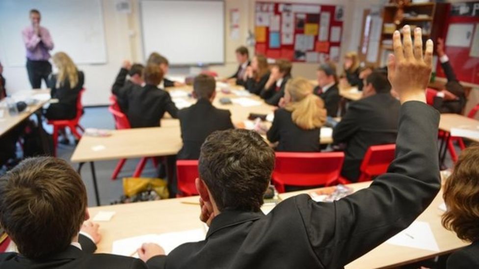 Dean Academy in Lydney placed in special measures - BBC News