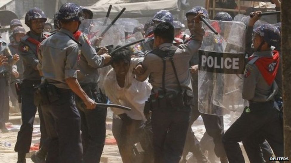 Myanmar riot police beat student protesters with batons - BBC News