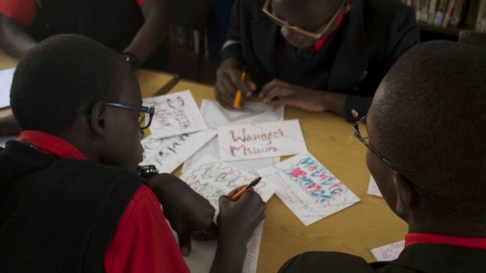 The Kenya schoolchildren keeping letter-writing alive - BBC News