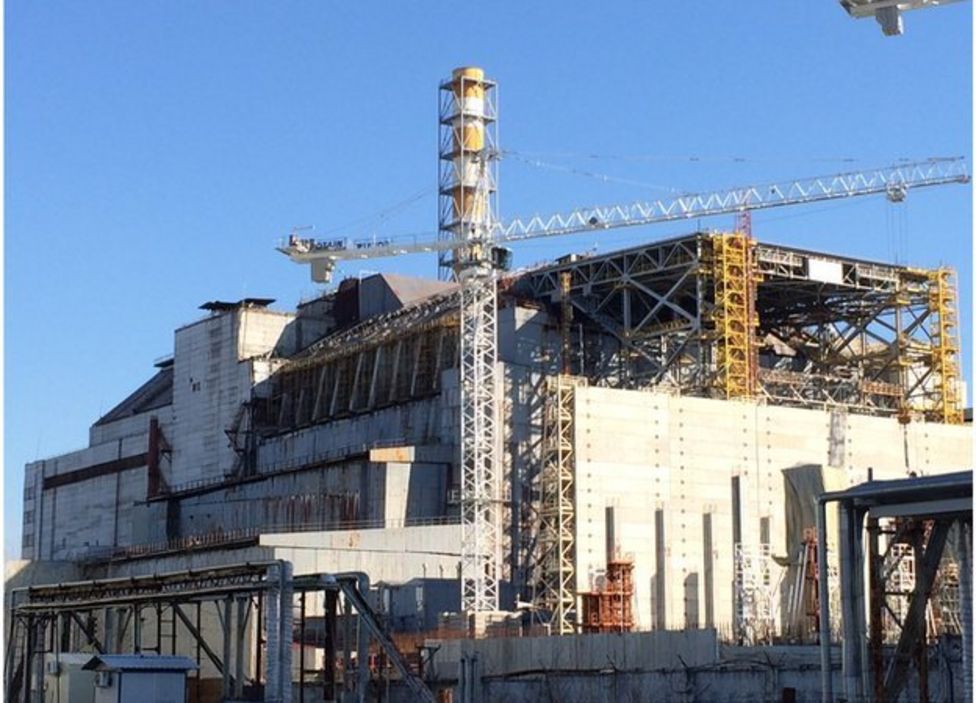 Chernobyl: Containing the world's worst nuclear accident - BBC News