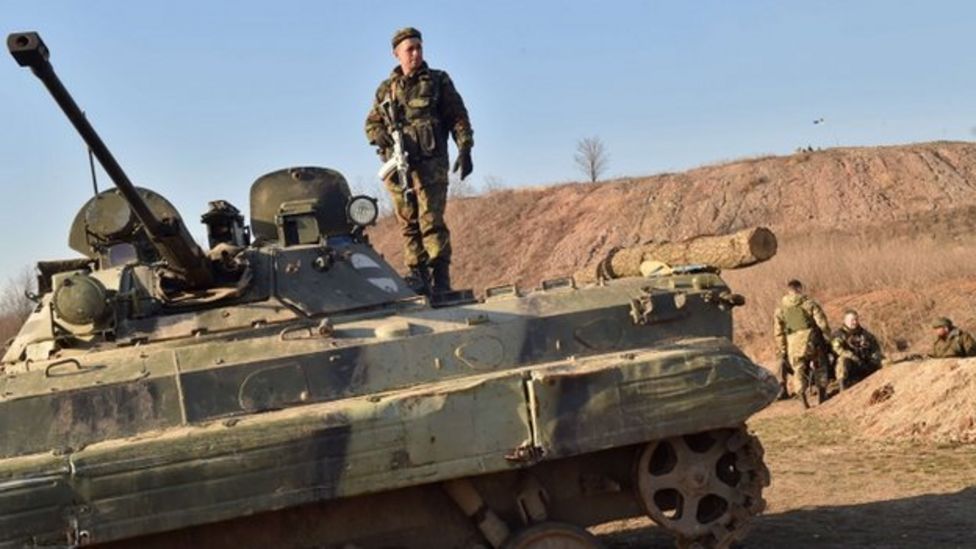 UK to send 3,500 first aid kits to Ukrainian Armed Forces - BBC News