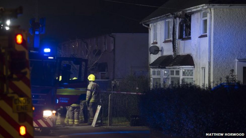 Two people rescued from house fire in Whitchurch, Cardiff - BBC News