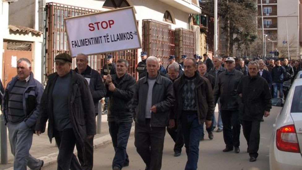 Kosovo's entrepreneurs hope for brighter future - BBC News