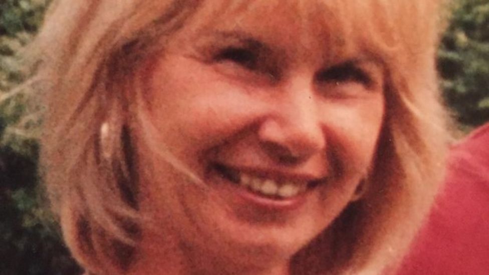 Janet Brown murder: More than 300 suspects ruled out - BBC News