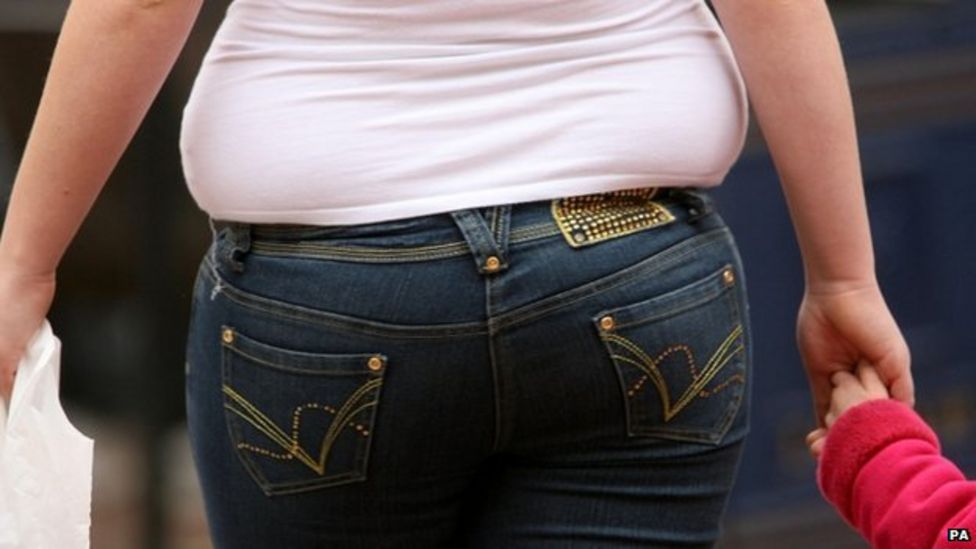 Being overweight 'reduces dementia risk' - BBC News