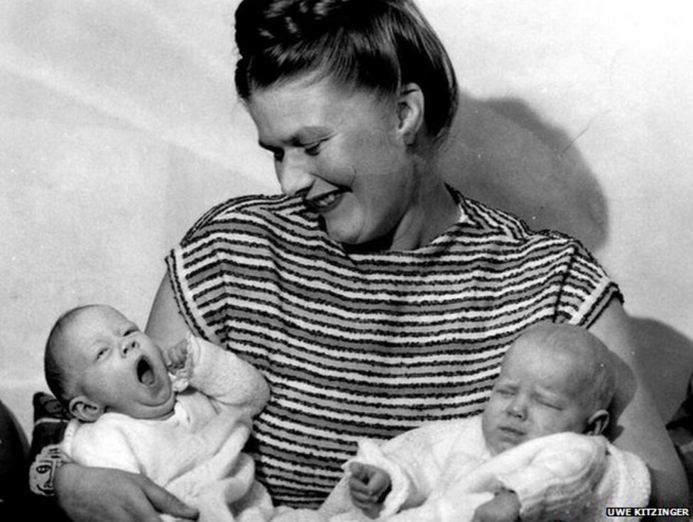 Sheila Kitzinger, natural childbirth expert, dies aged 86 - BBC News