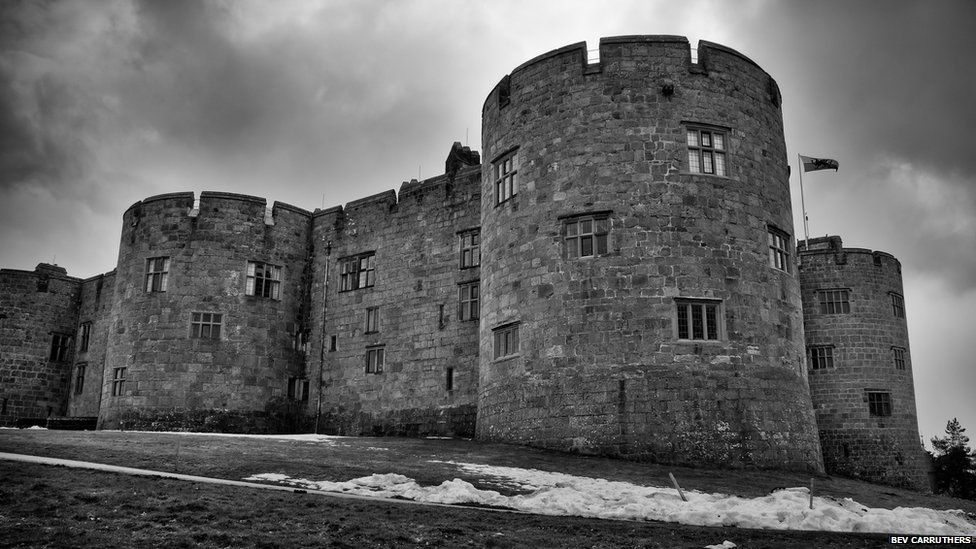 Lluniau: Cestyll Cymru // Photos: Castles of Wales - BBC Cymru Fyw