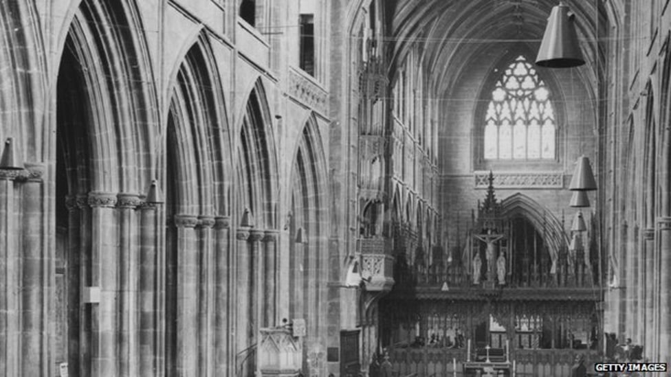 Scale model of Chester Cathedral to be made in Lego - BBC News