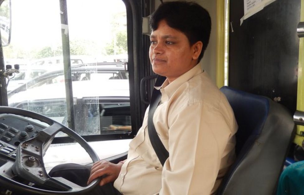 Delhi's first woman bus driver takes the wheel - BBC News