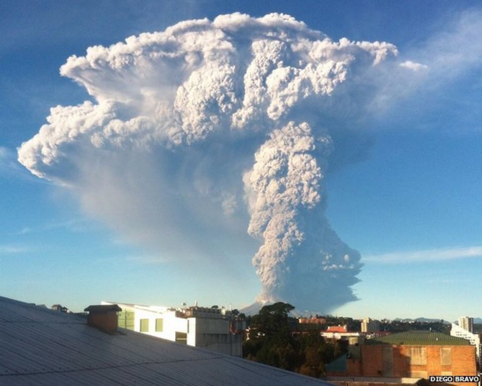 Your photos of the Calbuco volcano eruption in Chile - BBC News