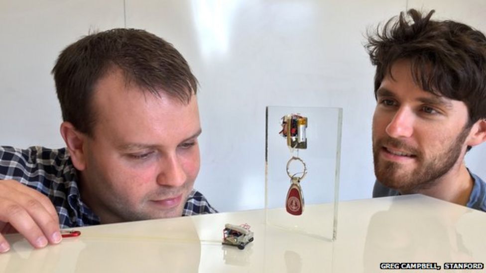 Tiny robots carry up to 2,000 times their own weight - BBC News