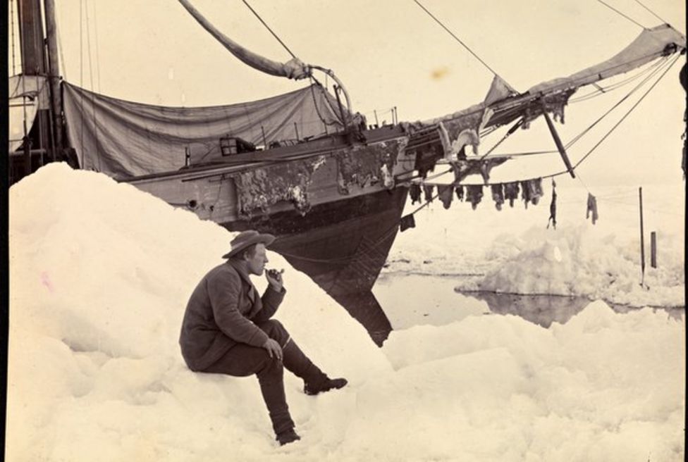 Voyage to the north through ramparts of ice - BBC News