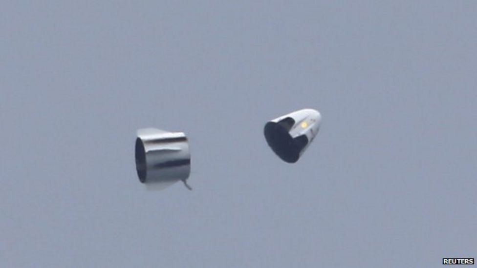 SpaceX tests launch abort system - BBC News