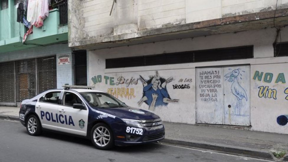 Panama tackles gangs with carrot-and-stick approach - BBC News
