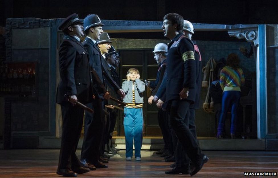 Billy Elliot: still dancing 10 years on - BBC News