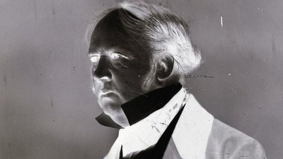 Thousands of William Henry Fox Talbot photos go online - BBC News