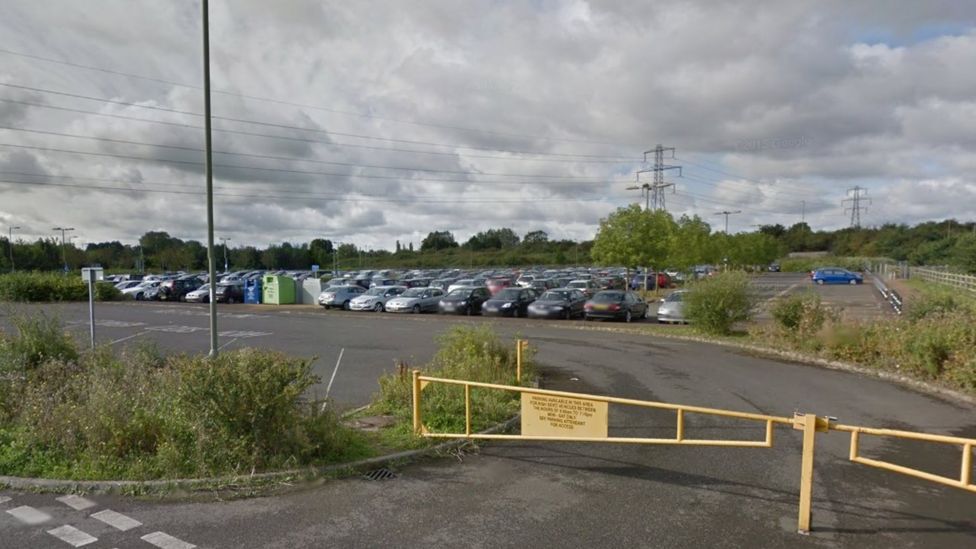 Park and cycle scheme opens at Oxford Park and Rides - BBC News