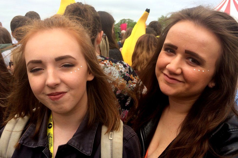 Muse and Florence to headline first day of Radio 1's Big Weekend - BBC News