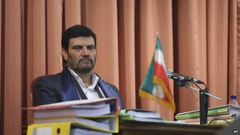 Iran trial for Washington Post reporter Jason Rezaian starts - BBC News