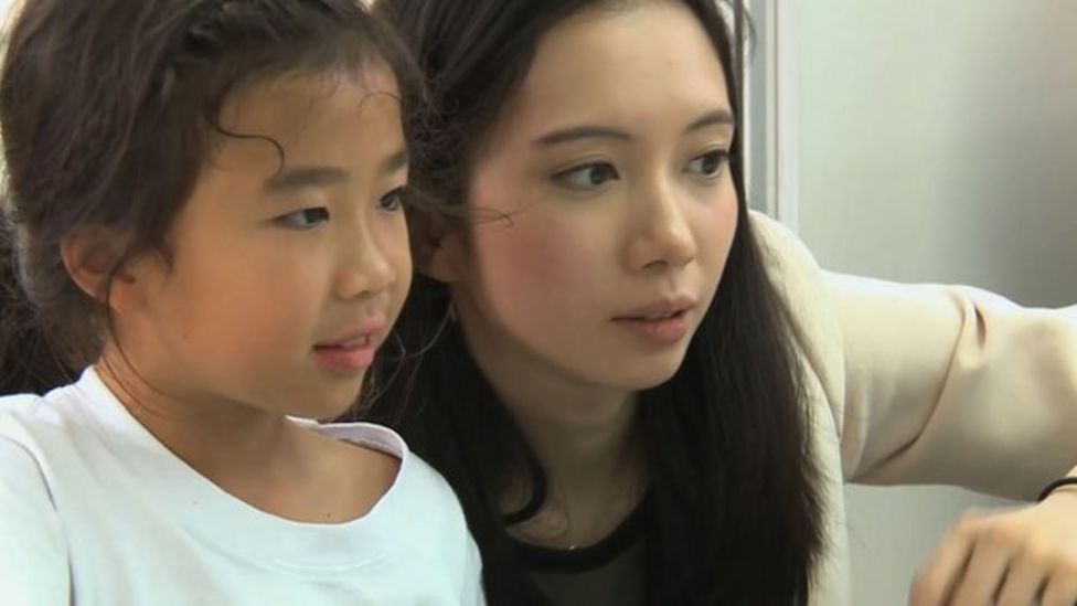 Hong Kong children learn to code after school - BBC News