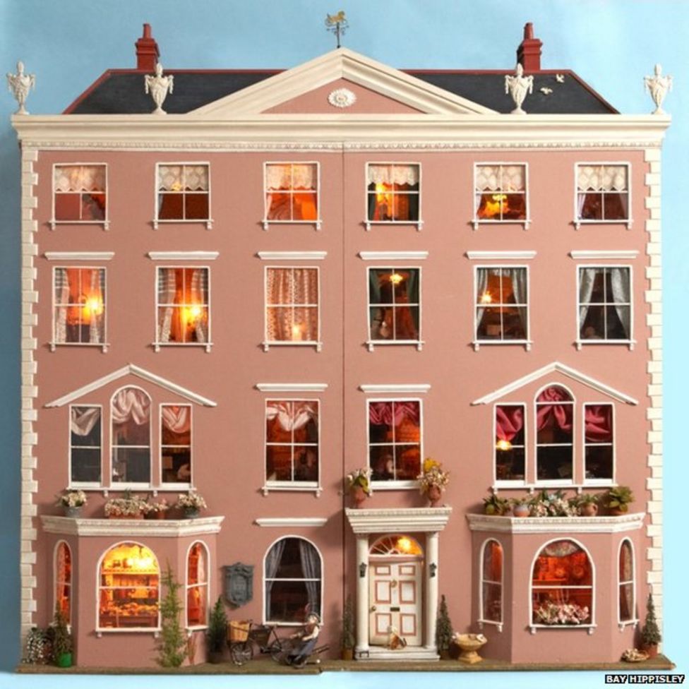 Doll-house collection moves to potting sheds at Newby Hall - BBC News