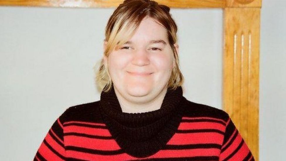 Cwmbran fire: Samantha Thomas died after fridge exploded - BBC News