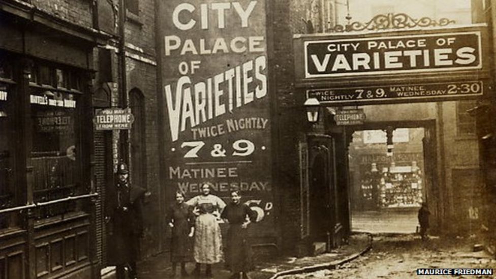 Leeds City Varieties music hall celebrates 150 years - BBC News