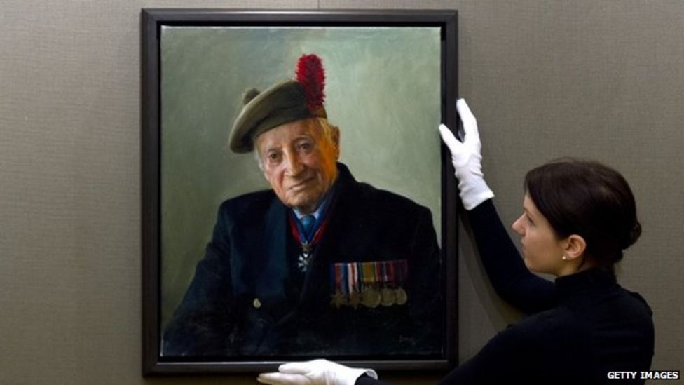 D-Day portraits commissioned by Prince Charles go on display - BBC News