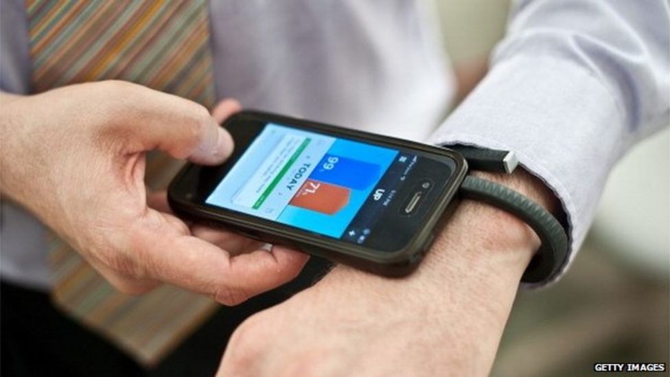 Jawbone, the wearable fitness tracker, in legal row with rival - BBC News